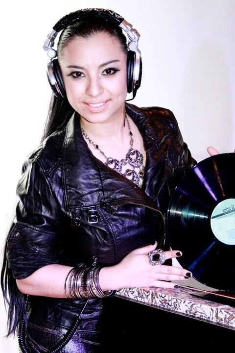 Ellen Angelucci | Zaiko